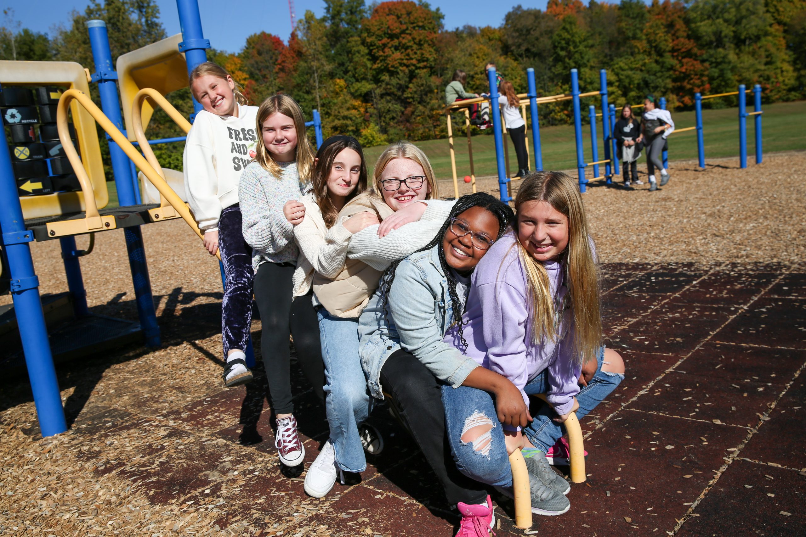 5th Graders Enjoy Beautiful Weather Day - Meadows Edge Elementary School